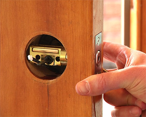 500 Series Deadbolt Hardware Installation (openEDGE Residential Grade ...